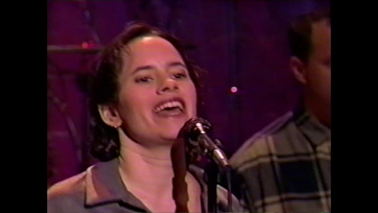 Natalie Merchant Live on Tonight Show with Jay Leno - November 24, 1995 ...
