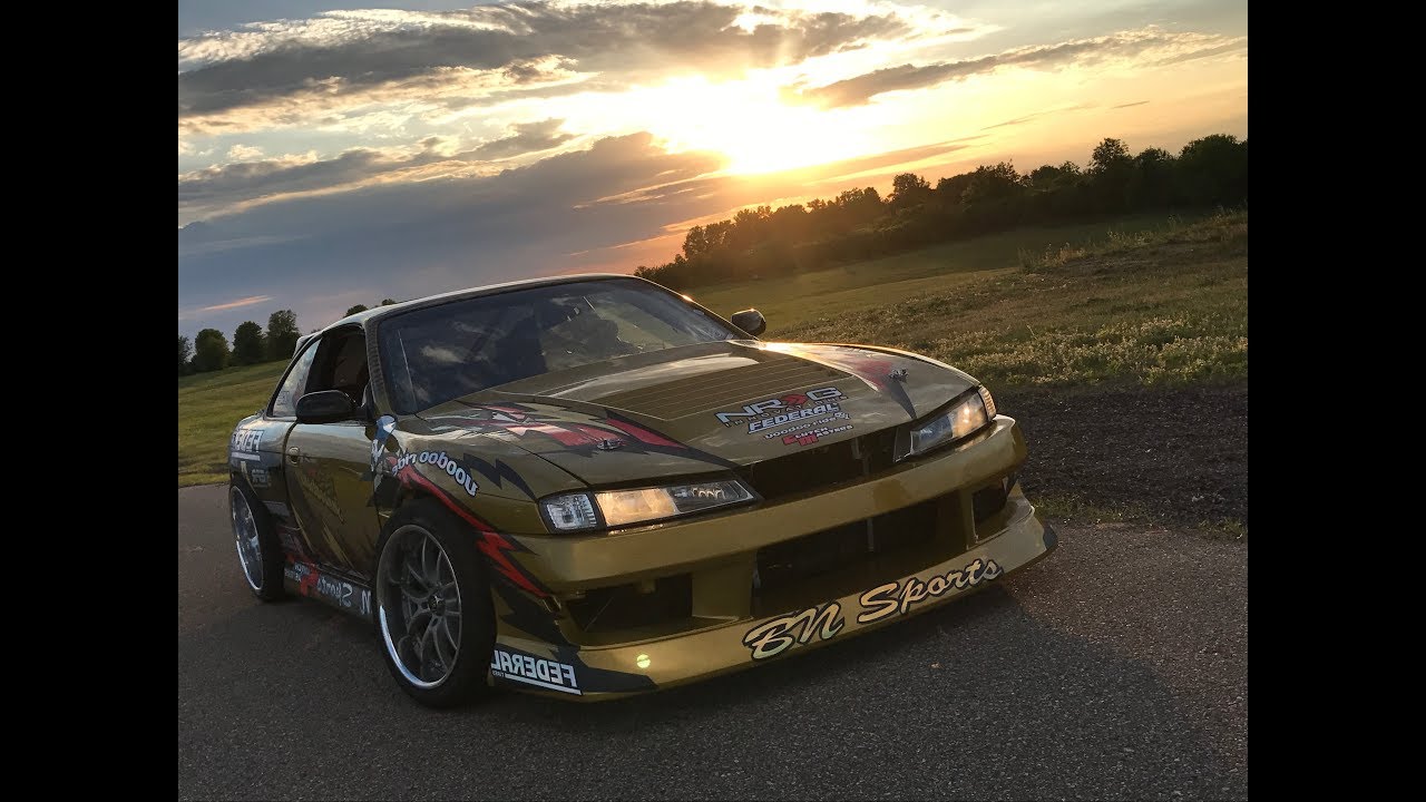 TEARING DOWN AND REBUILDING A SEASONED PRO DRIFT CAR - YouTube