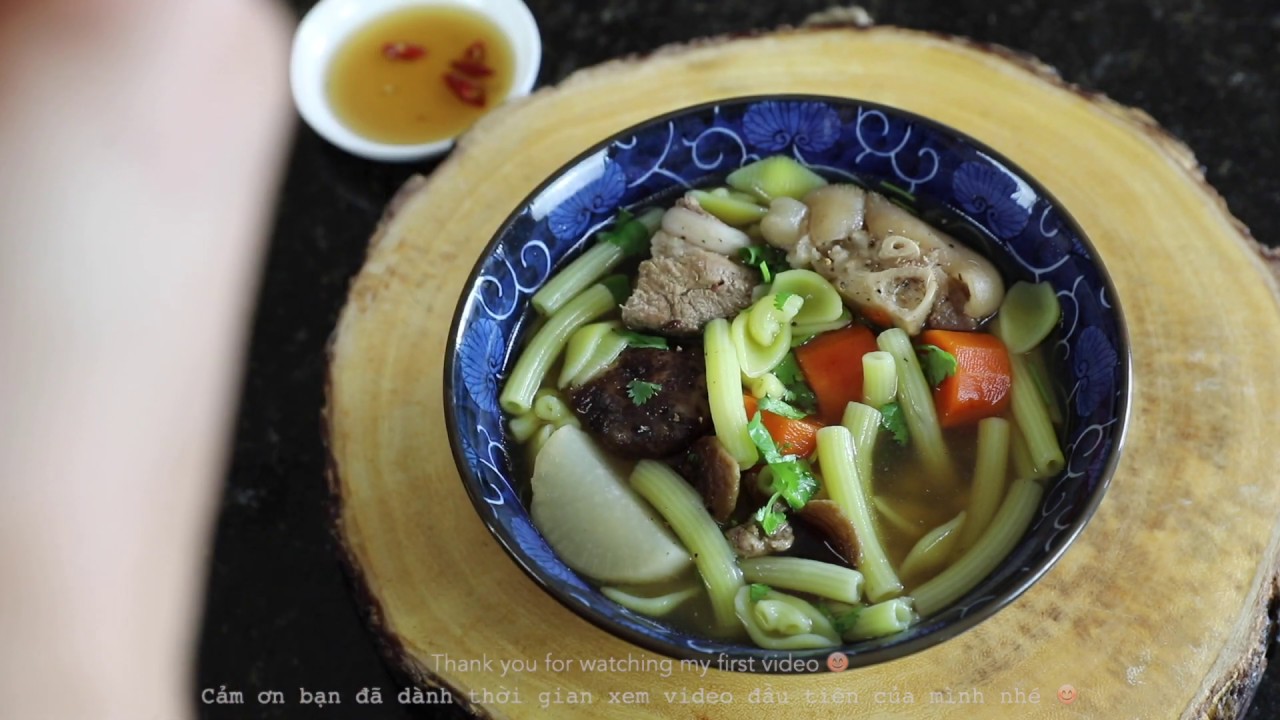 Vietnamese Macaroni Soup - Súp Nui Sườn Heo | ANH CAN COOK - YouTube