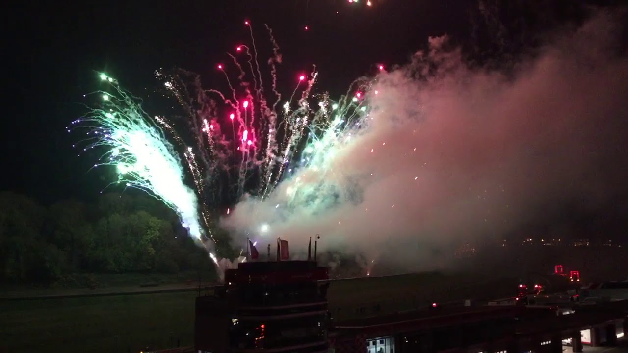 Fireworks brands hatch super trucks 2018 - YouTube