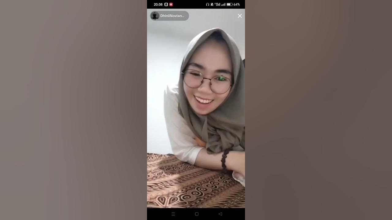 dhini novianti ambil barbel segitiga bermuda nya malah ngebentuk njirrr 😍🤤#live #tiktok - YouTube