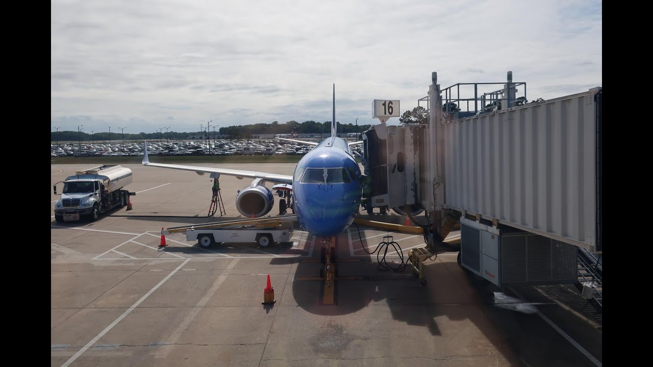 Breeze E190 From Norfolk to Hartford - YouTube