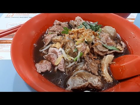 Tai Seng Noodle House: Authentic Flavors at Amoy Street Food Centre