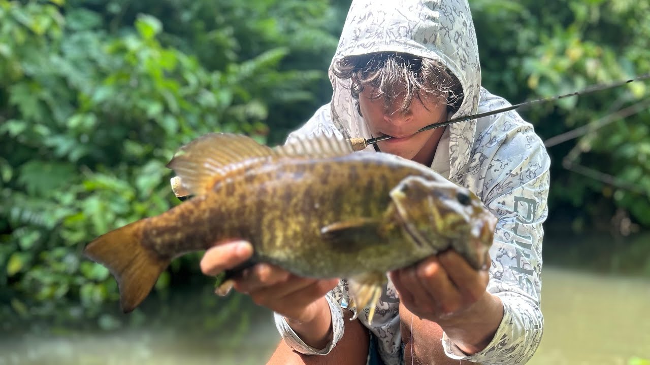 Bass fishing Hawaiian style - YouTube