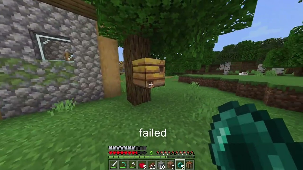 What's inside of a Minecraft Bee Nest? - YouTube