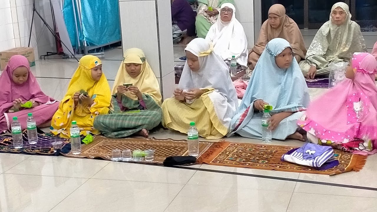 Giat ngaji bersama ust. Nur Hamdi dimasjid Al-Amal - YouTube