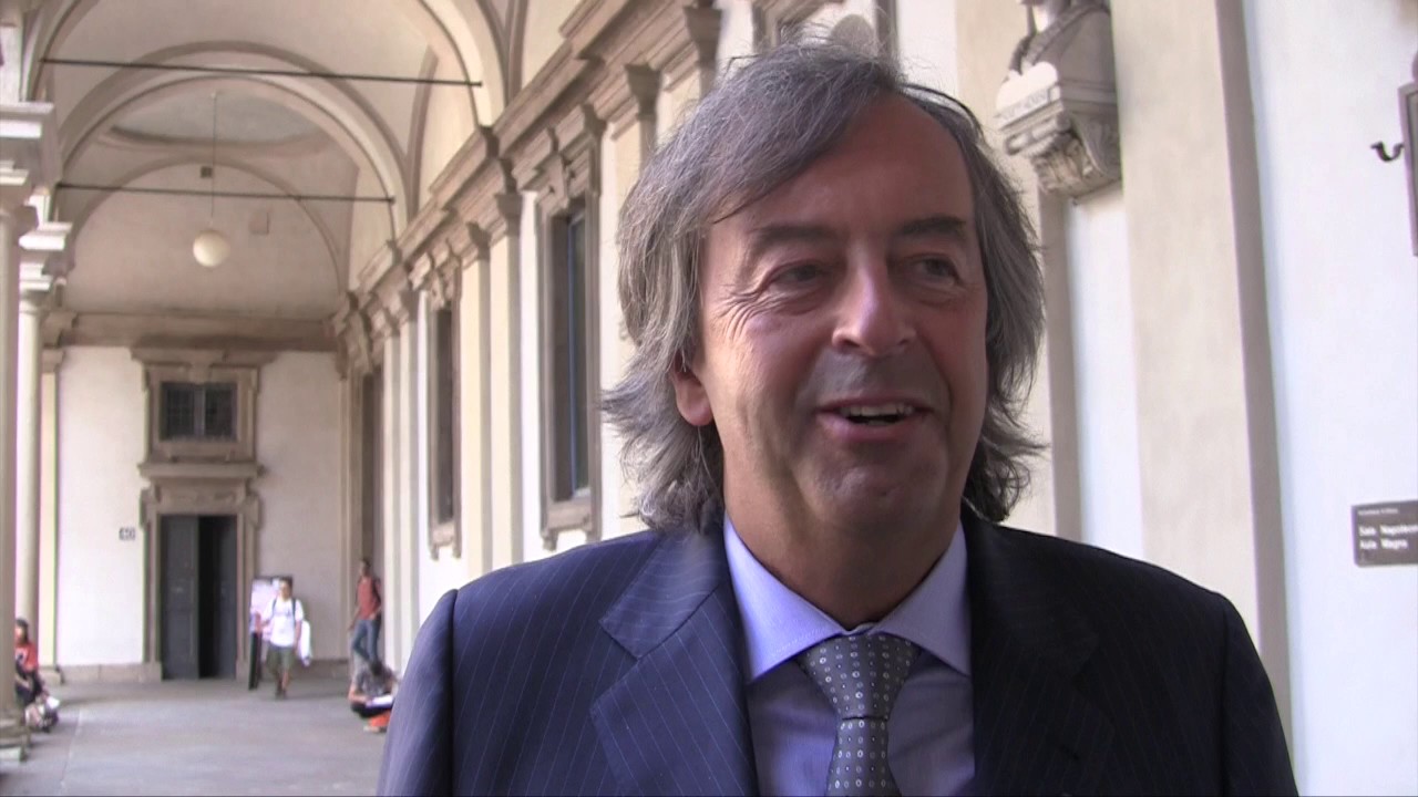 Comunicare la scienza attraverso i social / Roberto Burioni - YouTube