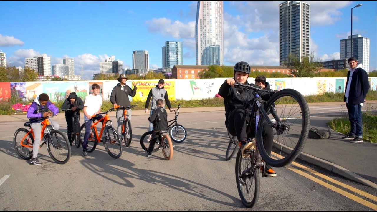 COLLECTIVE BIKES - 'BIKE LIFE OLYMPICS' (RELAY RACE) - YouTube