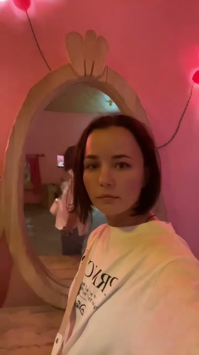 Пришли в дом смурфиков #смурфики #shorts - YouTube