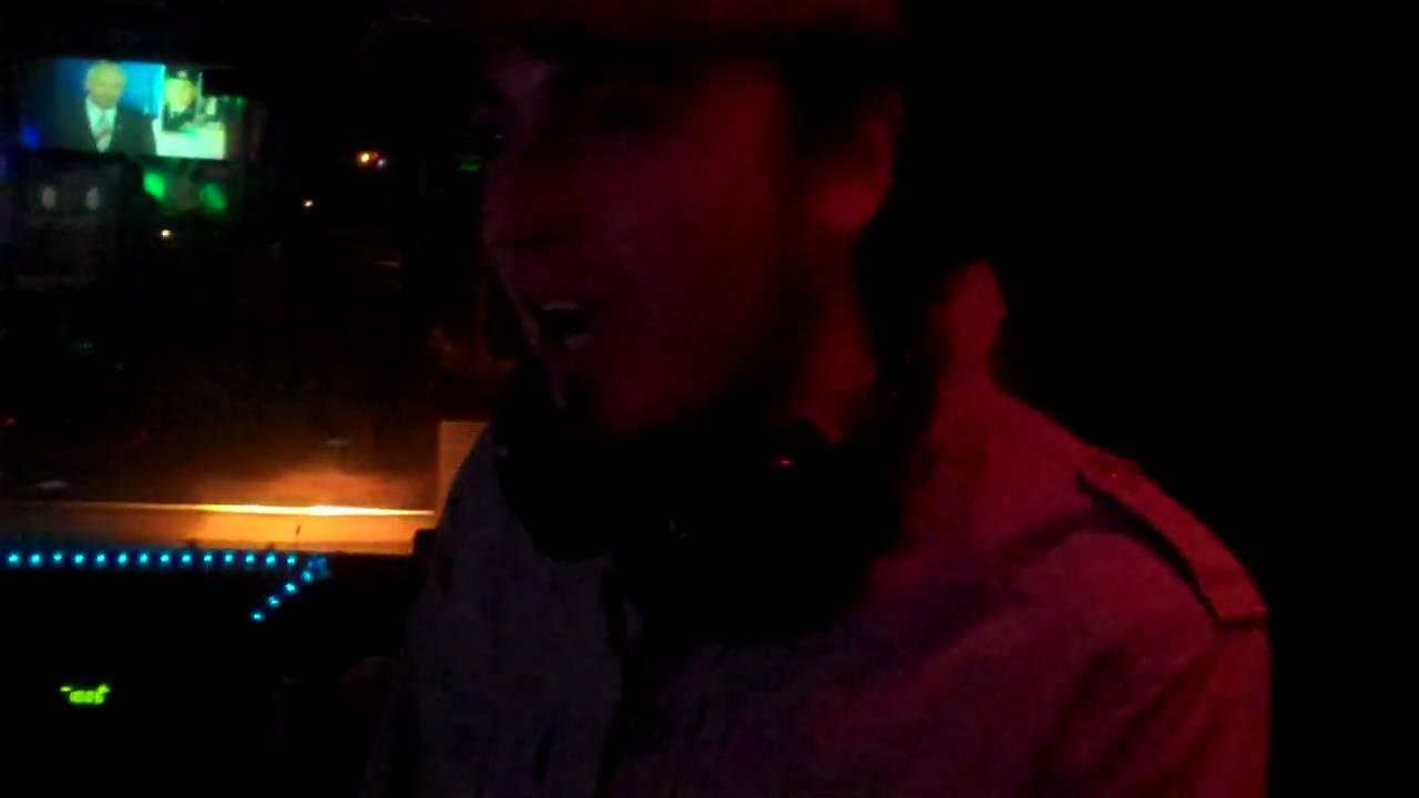 DJ Alex K at the Queen's Hotel Barrie - YouTube