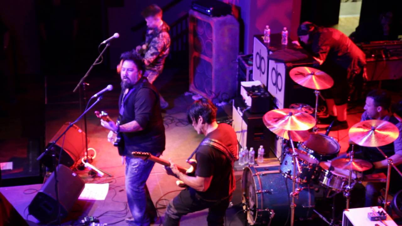 Romero feat George Lynch - Into the Fire - Brighton Armory 3-26-16 ...