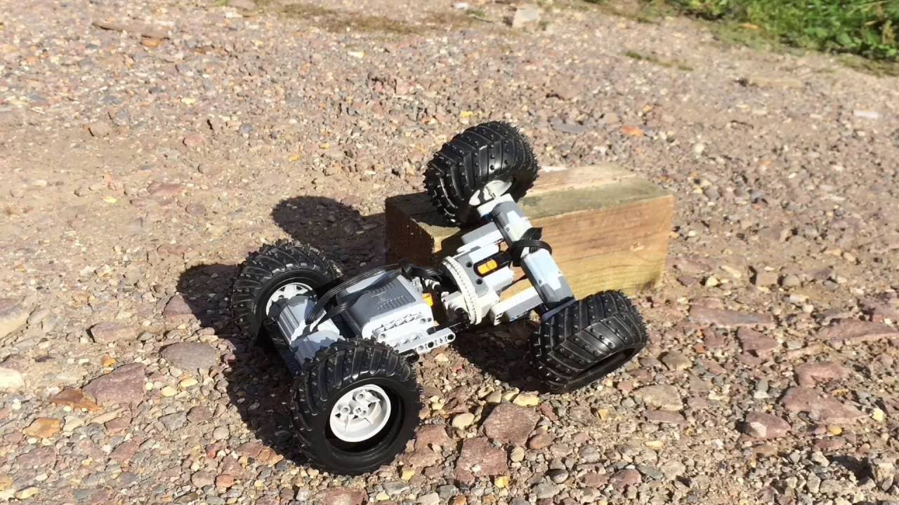 Building the 4wd Lego vehicle - YouTube