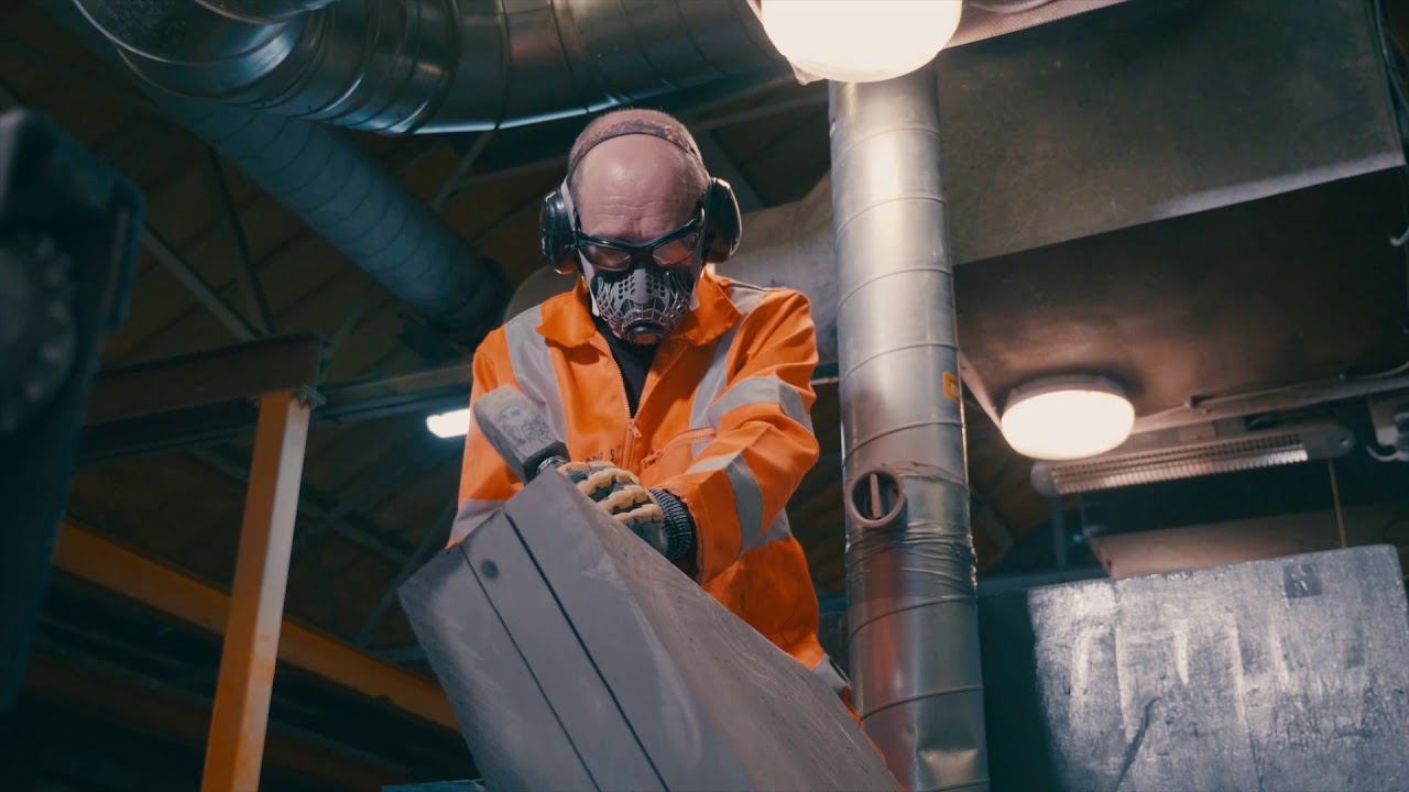 The Slate Splitters of Penrhyn - YouTube