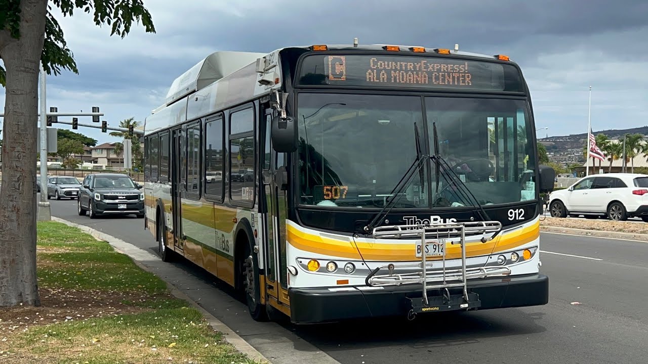 Thebus Honolulu Bus' 912 New Flyer DE40LFR Route C CountryExpress! Ala ...