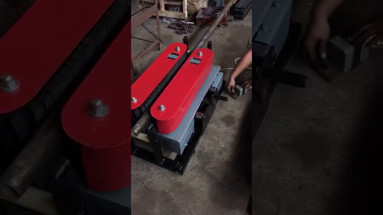DSJ180 Cable feeder cable hauling machine 2 - YouTube