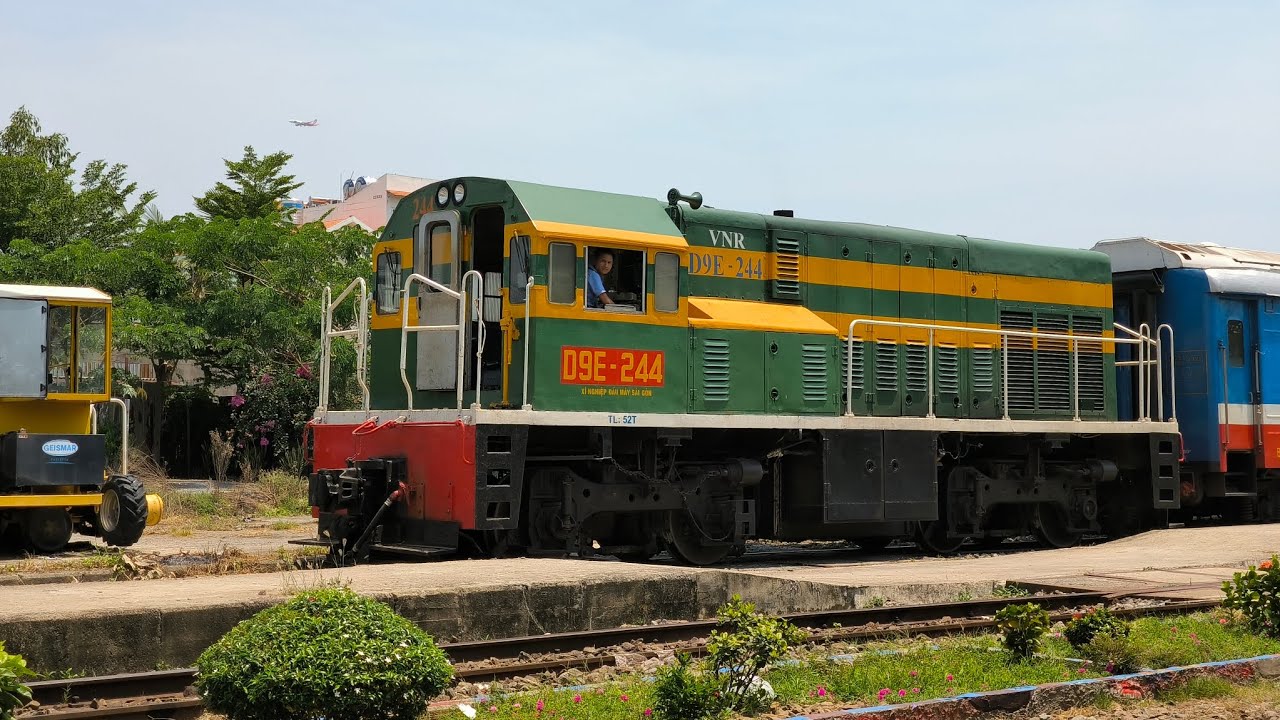 [PVR 542] D9E-244 đi đơn mác 0503 vào Ga Bình Triệu lấy ram rỗng lập ...