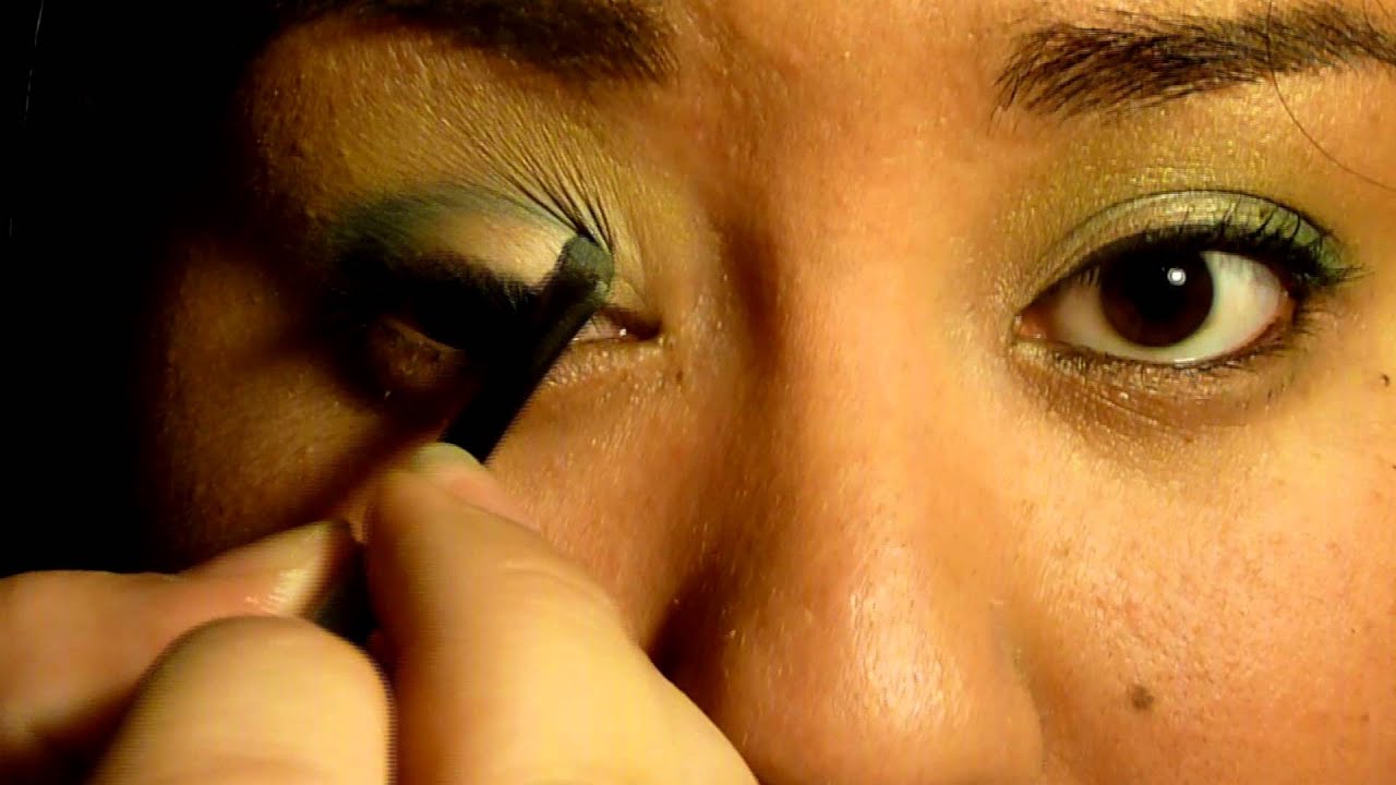 Green Eye Shadow Tutorial - YouTube