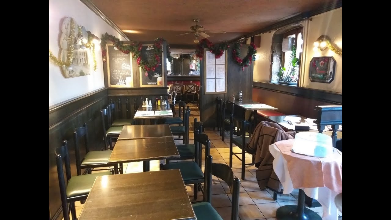 CAFÉ - RESTAURANT EN PLEIN CŒUR DE CAROUGE - YouTube