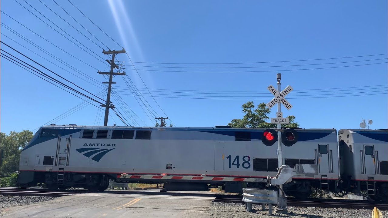 Amtrak 148 California Zephyr #6 East - 20th Street Railroad Crossing ...