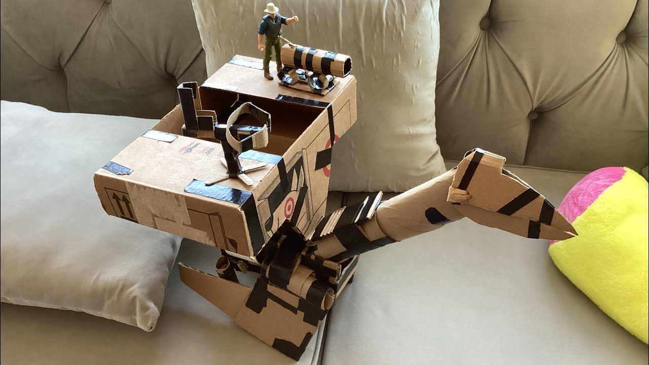 CARDBOARD PLATFORM SADDLE QUETZALCOATLUS! - YouTube