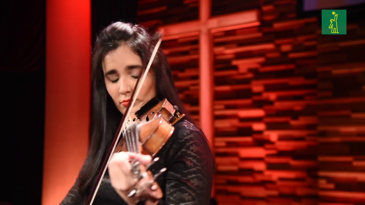Aisha Syed plays Chaconne by J. S. Bach - YouTube