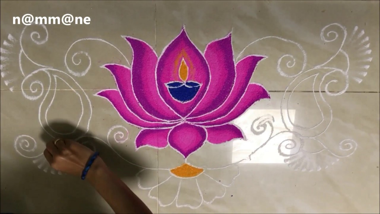 Simple and Beautiful Door Rangoli Design - YouTube