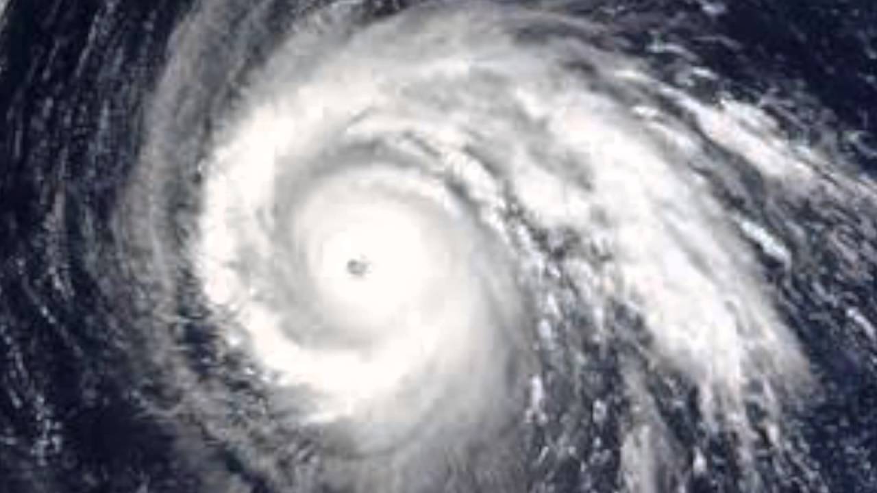 Typhoon Wanda - YouTube