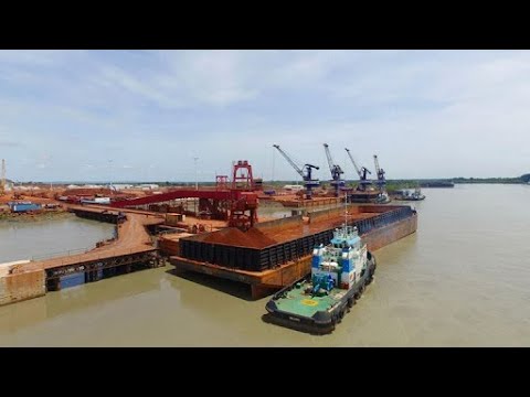 Simandou: Construction du Port de Morébaya - YouTube