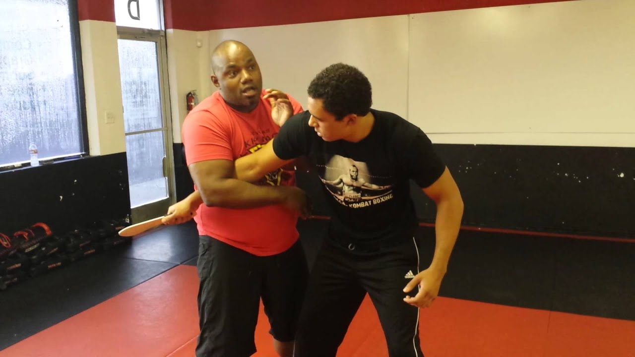 Knife Defense against back slash - YouTube