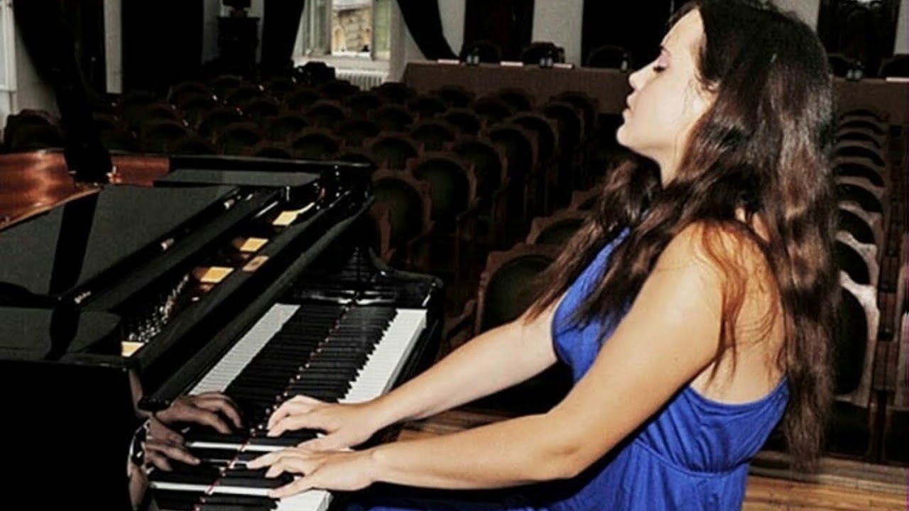 F.Chopin.Prelude №12 gis - moll op.28 ( Elena Drozdova, piano ) - YouTube