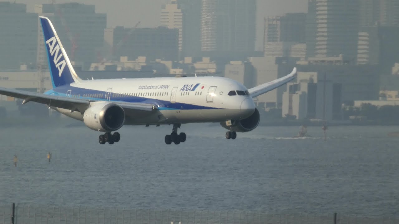 ana air b787 landing in 4k - YouTube