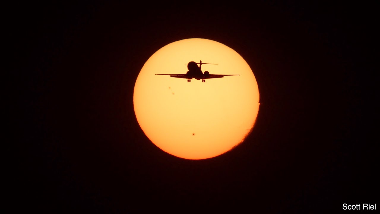 Slow Motion Plane Spotting with Sun Silhouettes Landing 12R MSP/KMSP ...