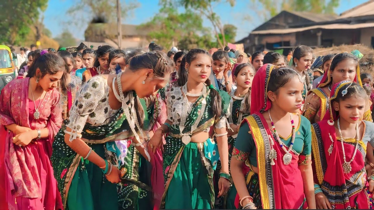 आदिवासी गर्ल शादी डांस वीडियो नवालजा 2025 Adivasi Merrij Dance Video ...