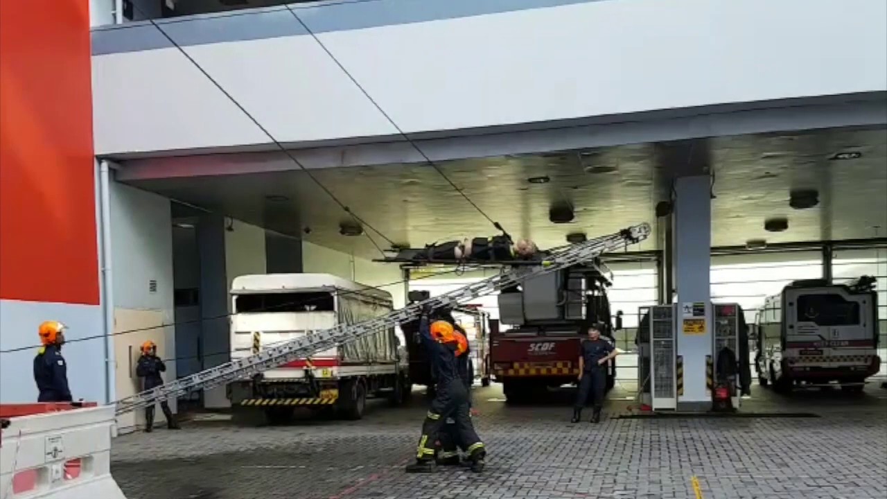SCDF - Firefighters Casualty Rescue Operation - YouTube