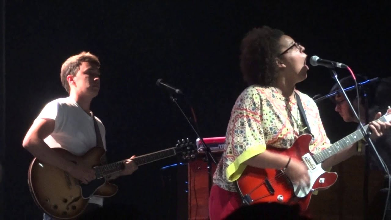 Alabama Shakes - Hold On - Live at Bonnaroo 2012, This Tent, Manchester ...