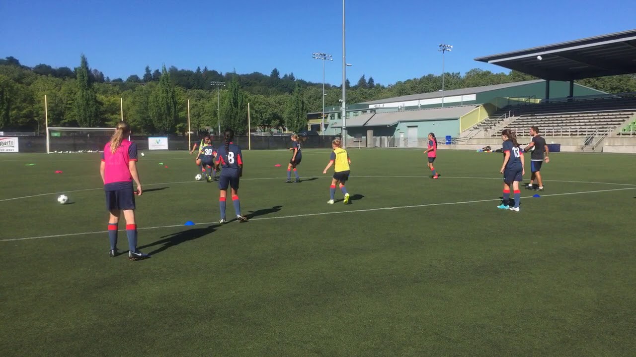 Advanced Academy Rondo F03/4 - YouTube
