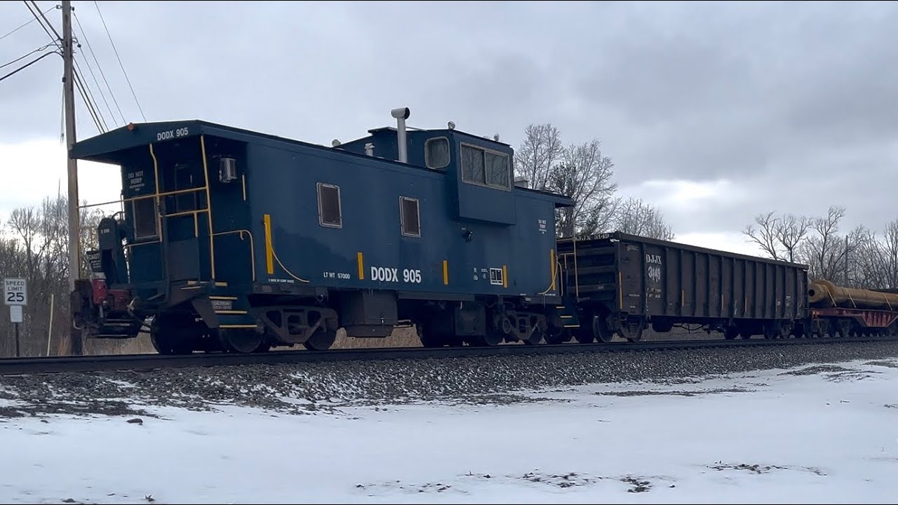 NS extra 053 with DODX load and caboose. - YouTube