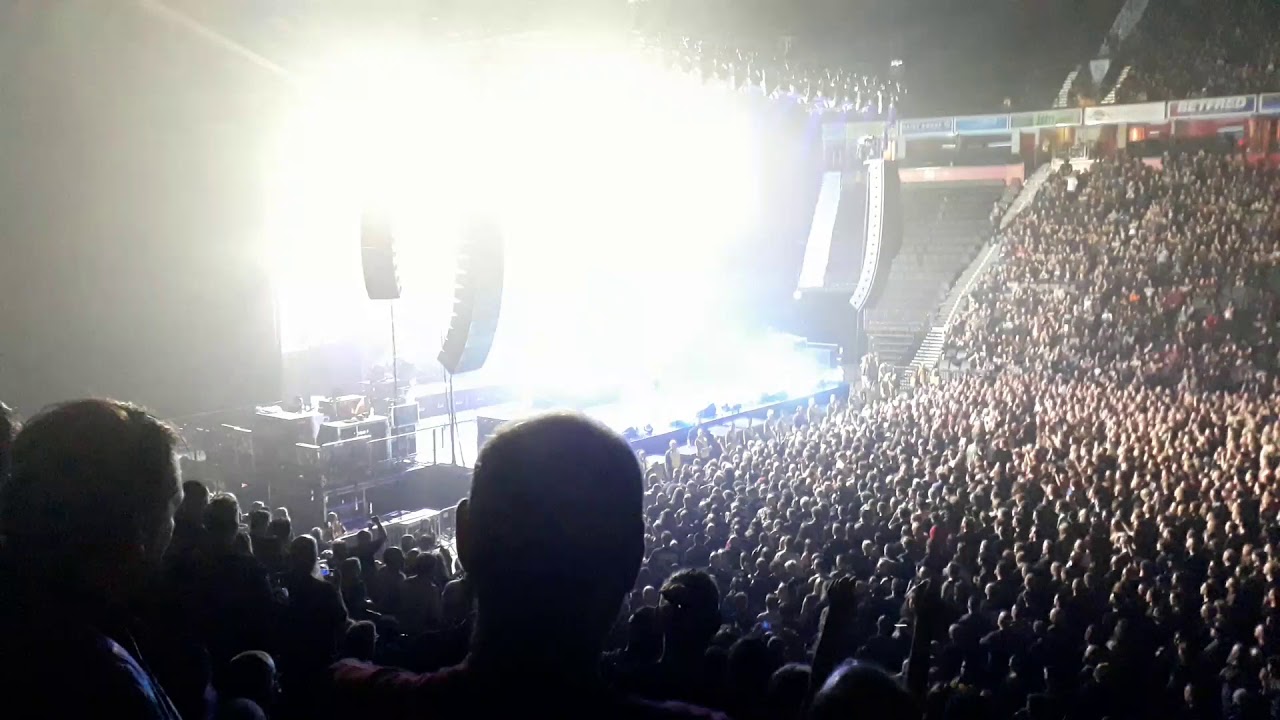 Slayer live at Manchester Arena 9th November 2018 - YouTube