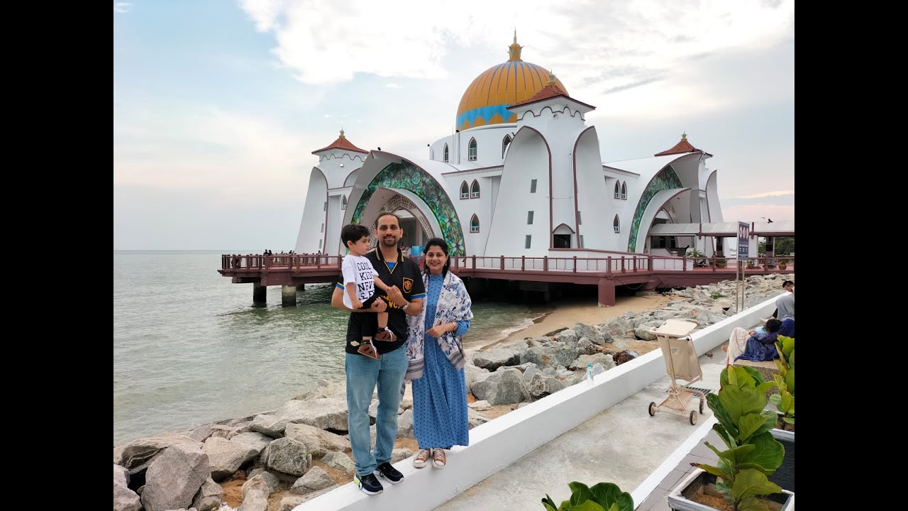 Melaka’s Floating Mosque: An Architectural Masterpiece - YouTube