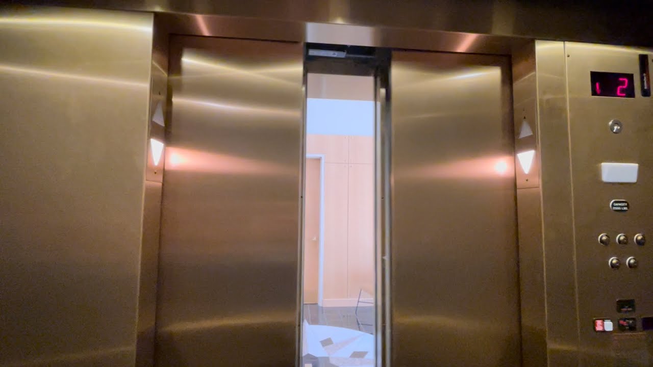 Beautiful Schindler MT Hydraulic Elevator at the Gratiot Executive ...
