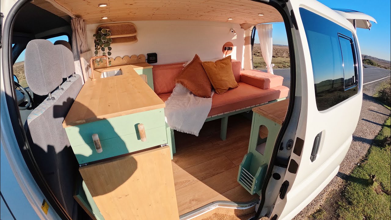 Toyota Hiace SWB conversion - YouTube