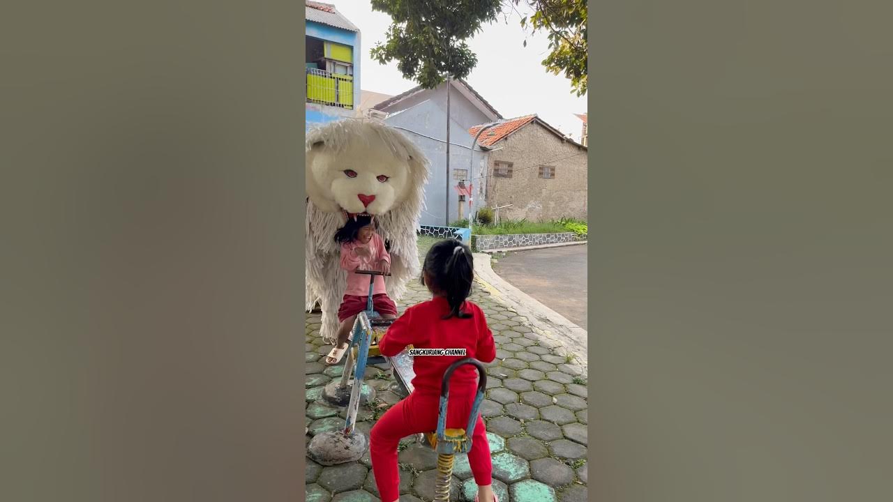 Bocil ef ef lagi main di gigit can macanan - YouTube