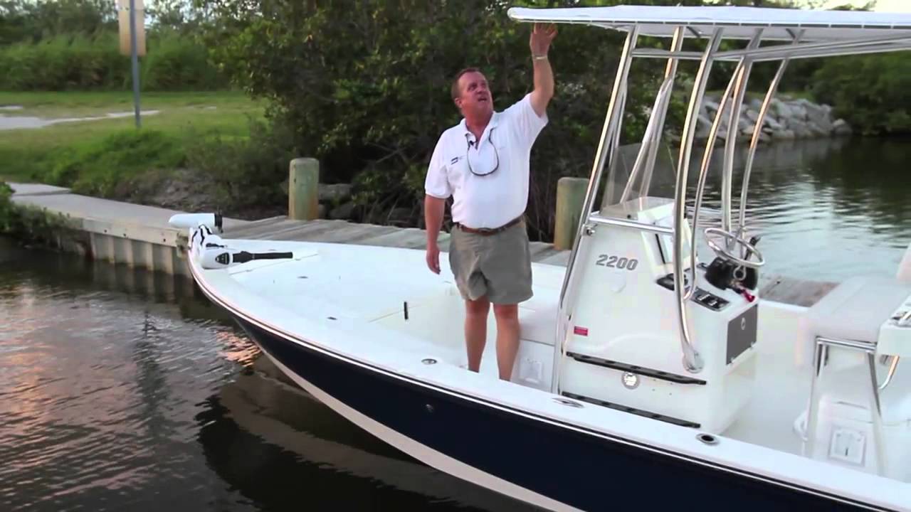 Pathfinder 2200 TE Bay Boat - YouTube