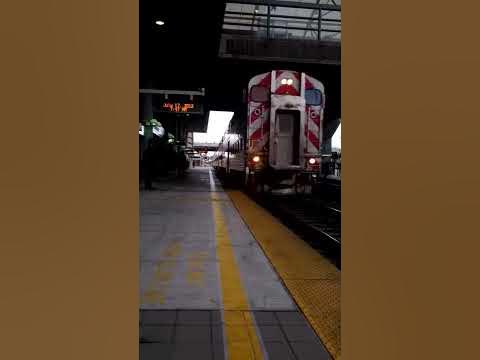 Caltrain 215 expressing through Millbrae - YouTube