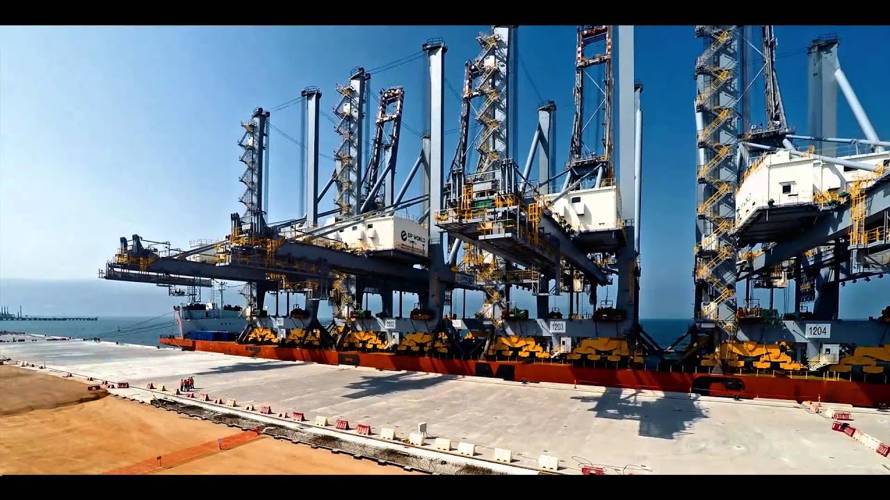 DP World Yarimca Cranes Arrival - YouTube