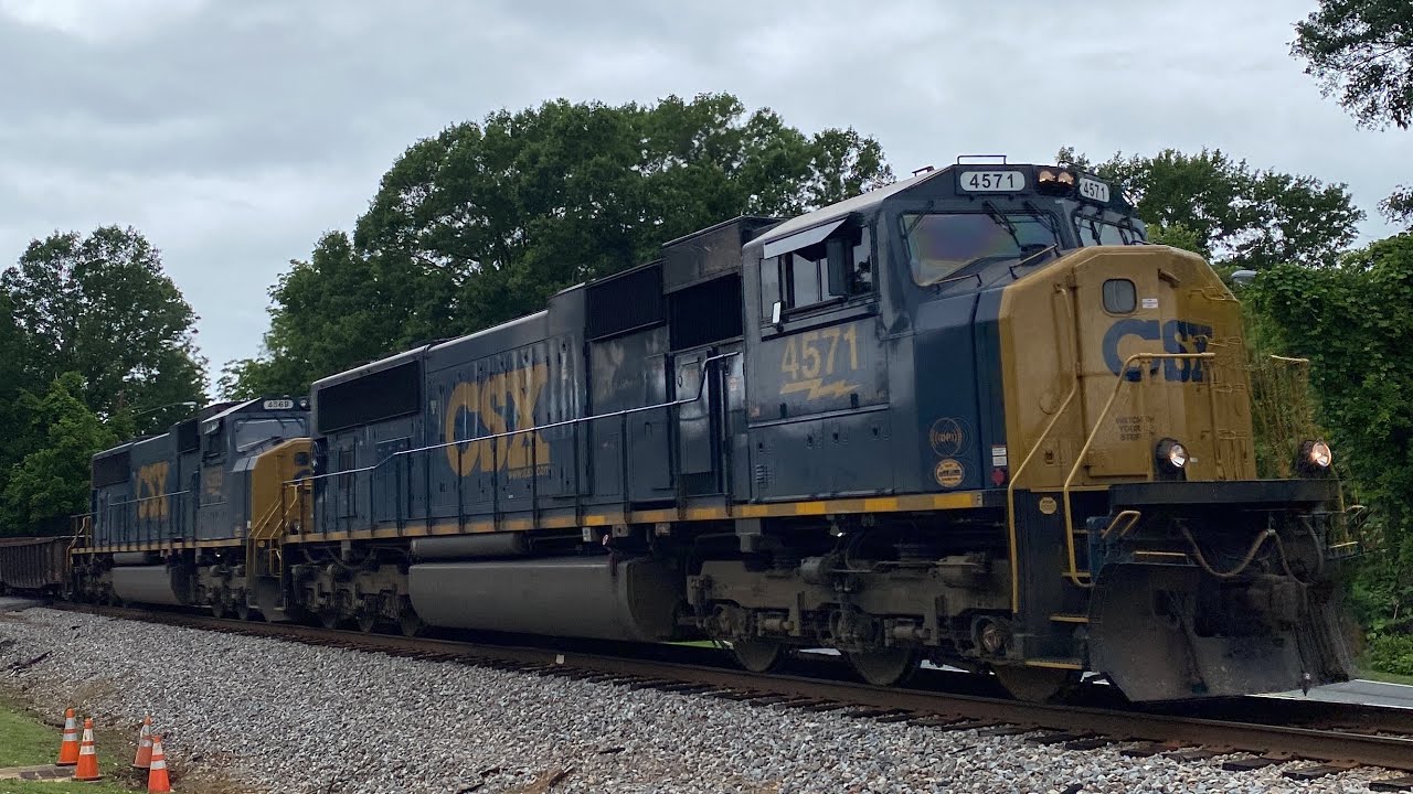 CSX 4571 leads M653 In mount holly with another mac duo and Mow equipment! 5-20-2023 - YouTube