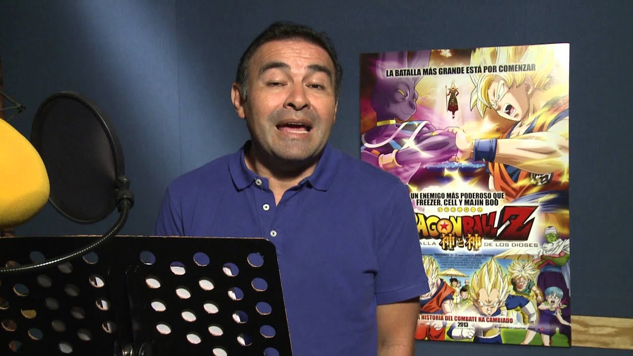 Mario Castañeda, la voz de Goku, ¡saluda a Chile! - YouTube