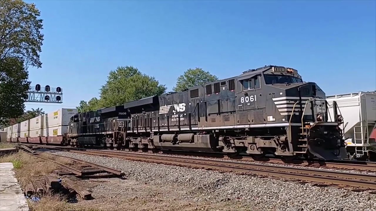 High Speed NS Counterparts Tracks! Norfolk Southern #8061 - #28r / NS ...