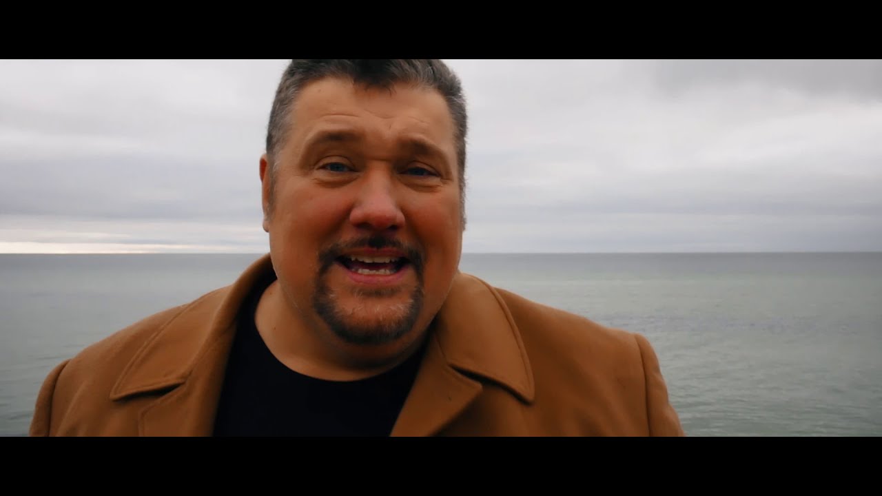 Nicki Feldt - Fri (Feat Amin Jensen) (Musik Video) - YouTube