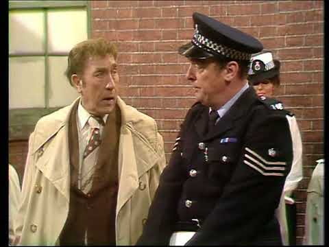 Frankie Howerd,The Howerd Confessions Episode 3 - YouTube